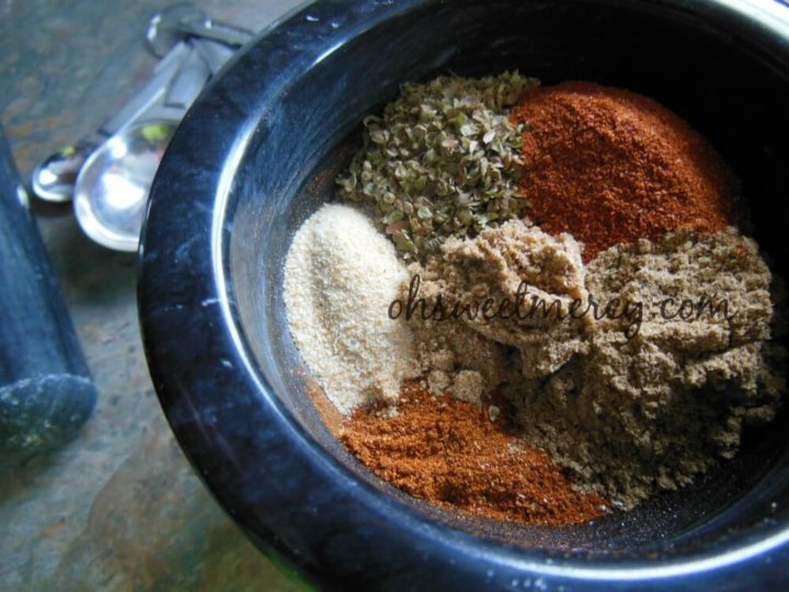 How to Make Healthy Homemade Chili Powder - Oh Sweet Mercy